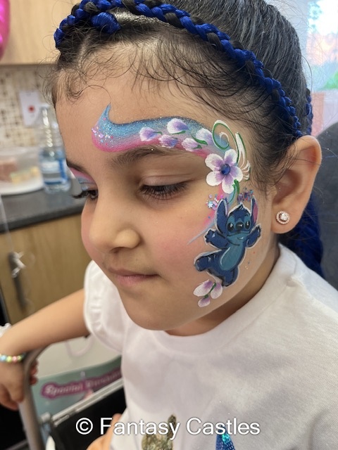 Face painting, Glitter Tattoos and Balloons for a house party in Light