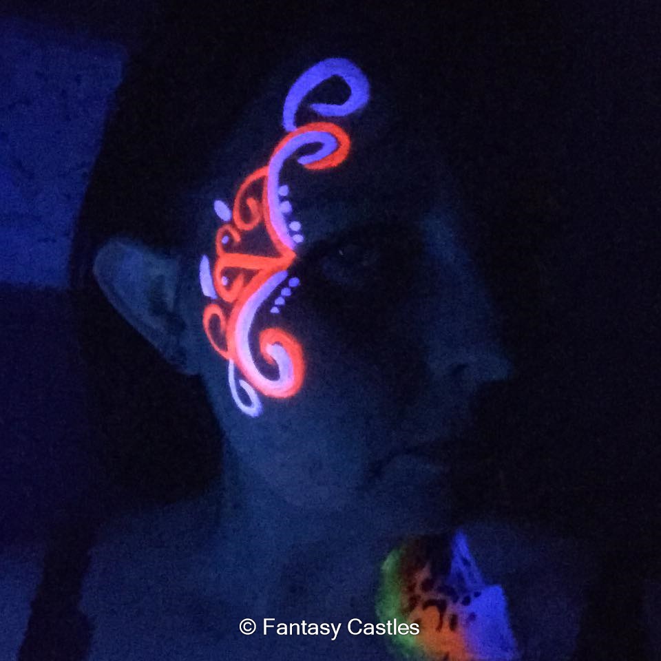 UV Glow Disco Party at Leegomery Centre (AGE 5+) - Bouncy Castle Hire ...